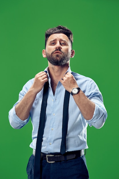 Concepto De Belleza Masculina Retrato De Un Hombre Joven De Moda Con