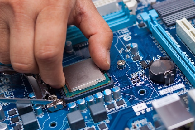 Premium Photo | Assembling high performance personal computer ... Premium Photo | Assembling high performance personal computer ...