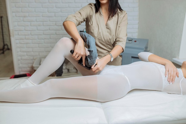 Premium Photo Beautiful Woman Getting Beauty Therapy Against