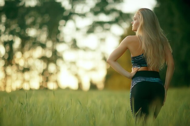 Premium Photo Blonde Long Hair Nature Summer Happy Adult Girl With