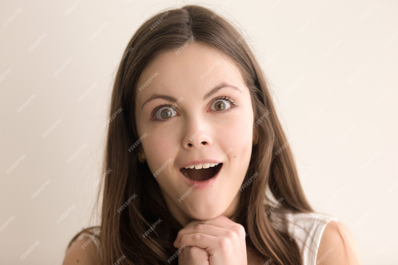 Free Photo | Emotive headshot portrait of amazed young woman Free Photo | Emotive headshot portrait of amazed young woman
