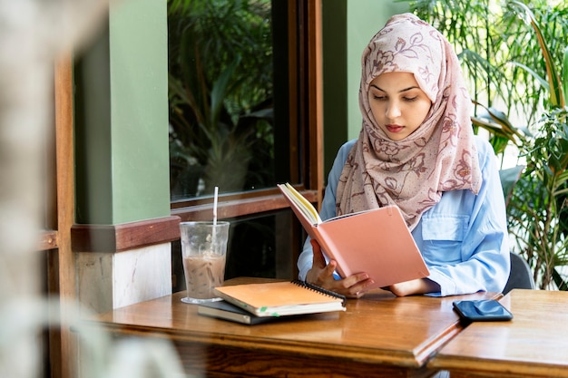 Premium Photo Islamic Woman Reading Book